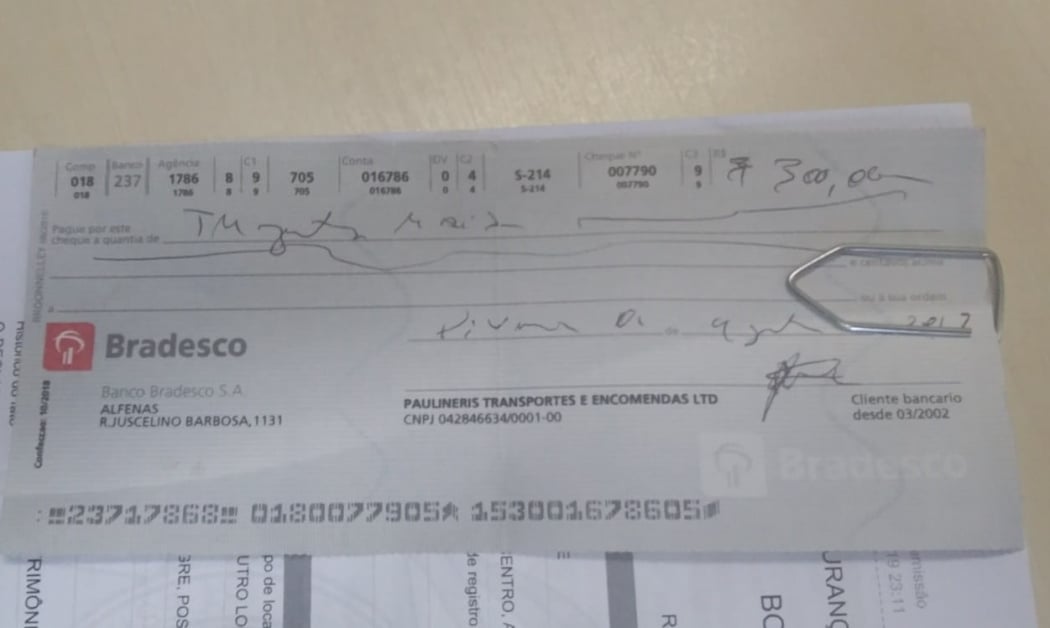 A Gazeta | Suspeitos de dar golpe com cheque sem fundos são presos em ...